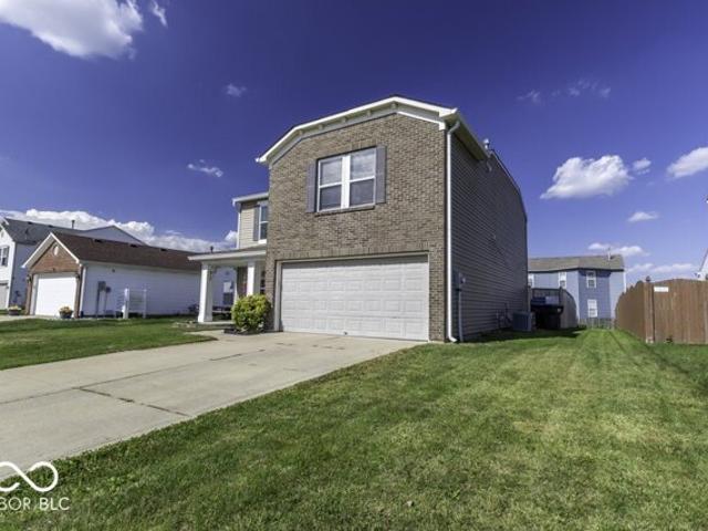 Harvest Meadow Way, New Whiteland, Home For Sale