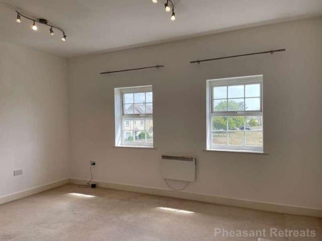 Harvest Bank, Carterton, OX18
