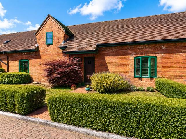 Harvest Drive, Sindlesham, Wokingham RG41, 2 bed terraced house to rent, £1,695 pcm | PrimeLocation