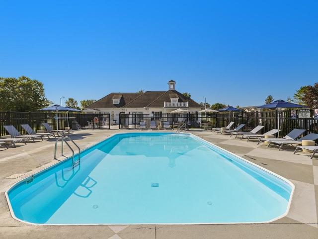 Harvest Glen 3 Bedroom Apartment for Rent at 1919 Georgesville Rd, Columbus, OH 43119 Southwest Airport