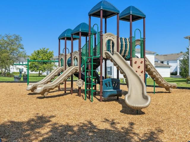 Harvest Glen 2 Bedroom Apartment for Rent at 1919 Georgesville Rd, Columbus, OH 43119 Southwest Airport
