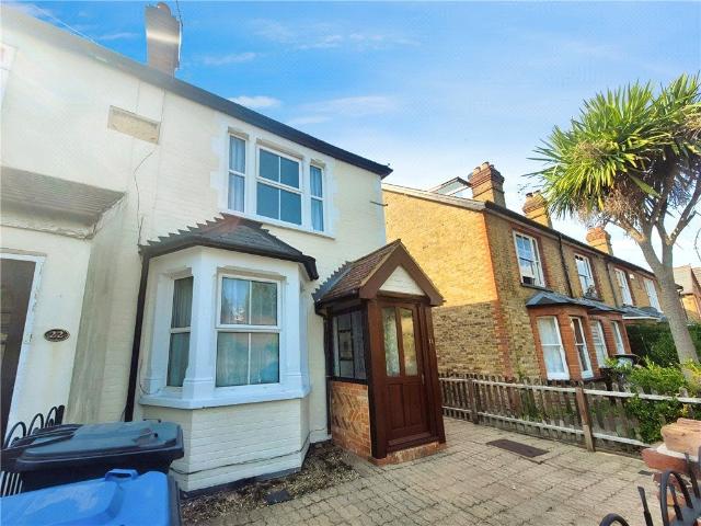 Harvest Road, Englefield Green, Egham, Surrey TW20, Room to rent, £650 pcm | PrimeLocation