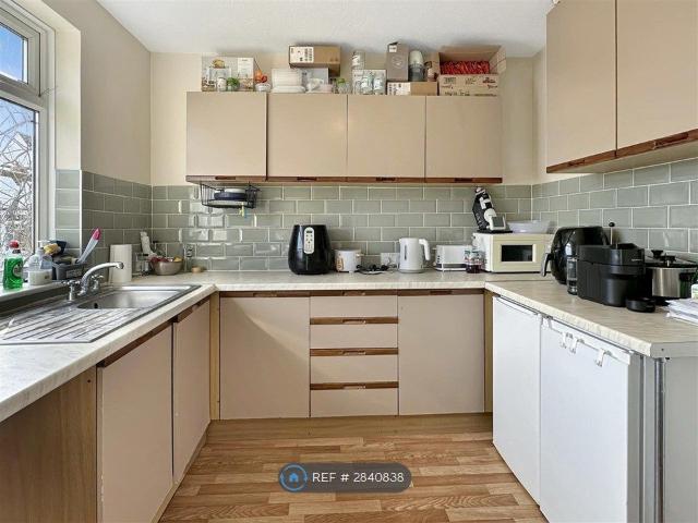 Harvey Goodwin Avenue, Cambridge CB4, 3 bed flat to rent, £1,795 pcm | PrimeLocation