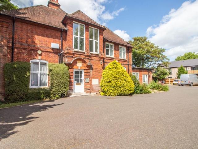 Harvey Goodwin Gardens, Cabridge CB4, Studio to rent, £1,125 pcm | PrimeLocation