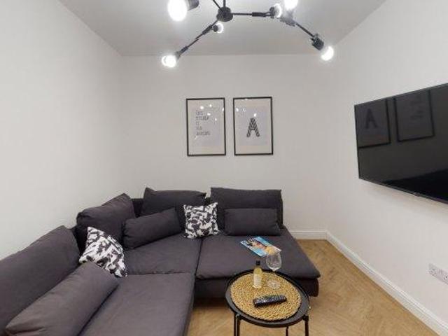 Harvey House 5 bed house share to rent £2,165 pcm £500 pw
