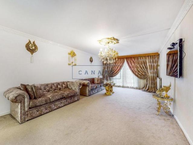 Harvey Lodge, Admiral Walk, Maida Vale, London, W9 2 bed apart.