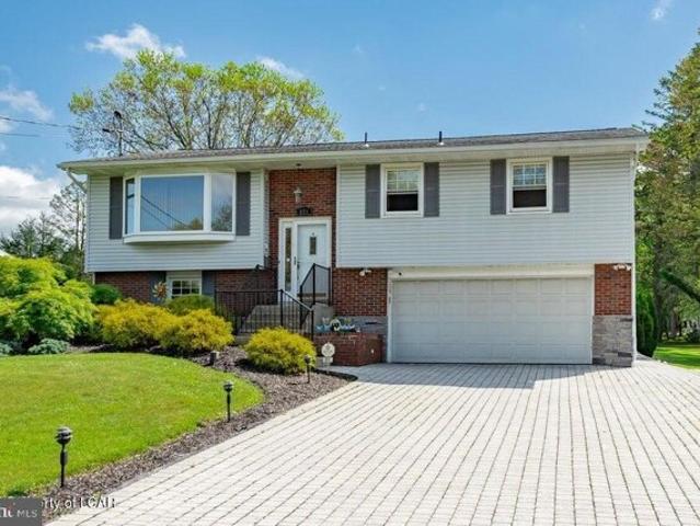 Harvey St, West Hazleton, Home For Sale