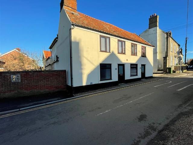 Harvey Street, Watton, Thetford IP25, 1 bed flat to rent, £800 pcm | PrimeLocation