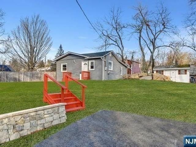 Harvey Rd, West Milford, Home For Sale