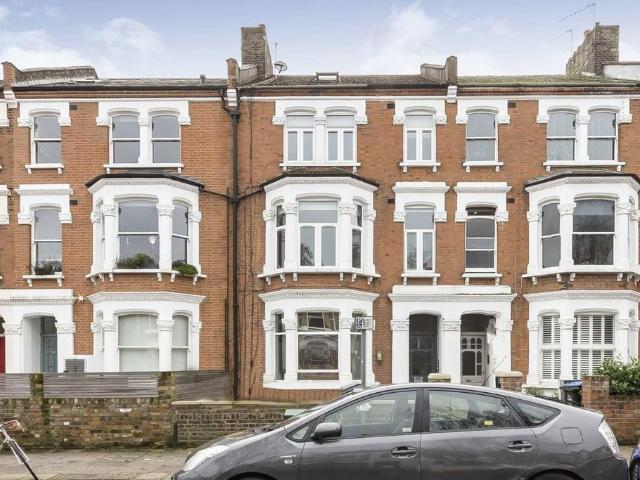 Harvist Road, London NW6 2 bed flat to rent £2,300 pcm £531 pw
