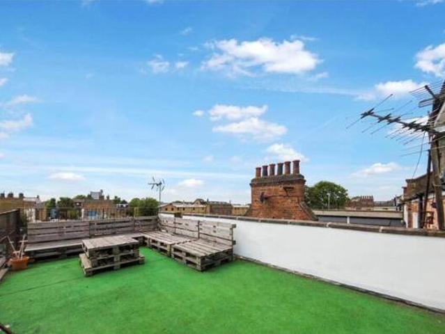 Harvist Road, London, 3 Bedroom Flat