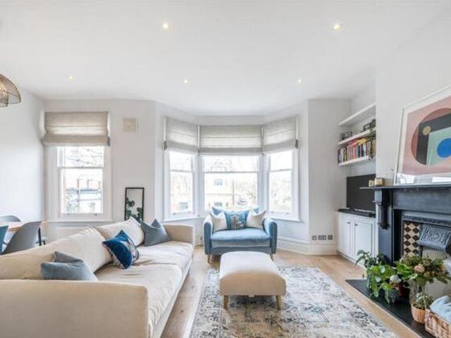 Harvist Road, London, 3 Bedroom Flat