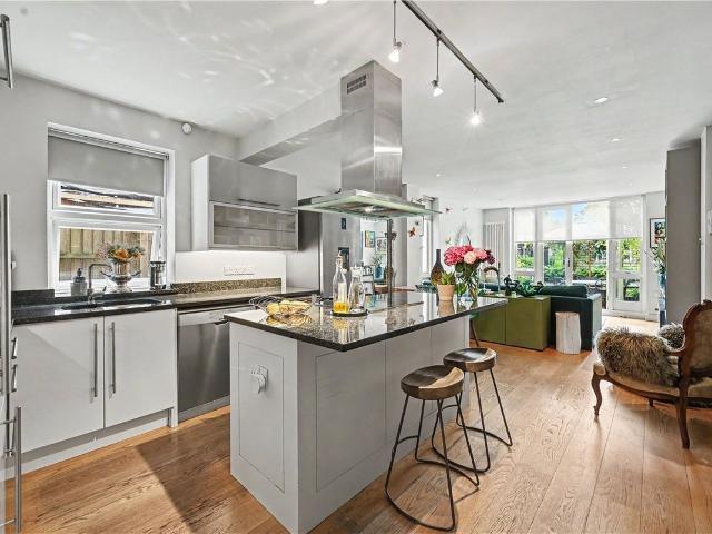 Harvist Road, Queens Park NW6, 2 bed flat to rent, £3,250 pcm | PrimeLocation
