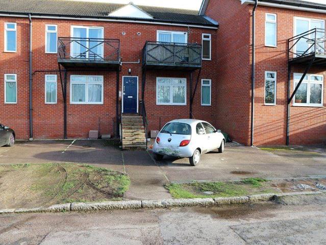 Harwich, Essex CO12, 1 bed flat to rent, £725 pcm | PrimeLocation