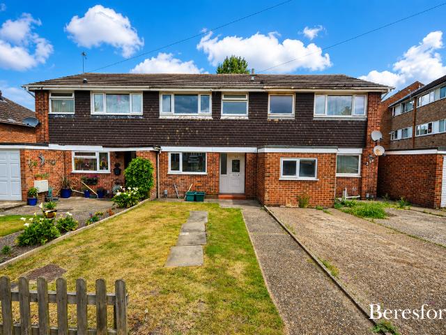 Harwich Road CO4, 3 bed terraced house to rent, £1,450 pcm | PrimeLocation