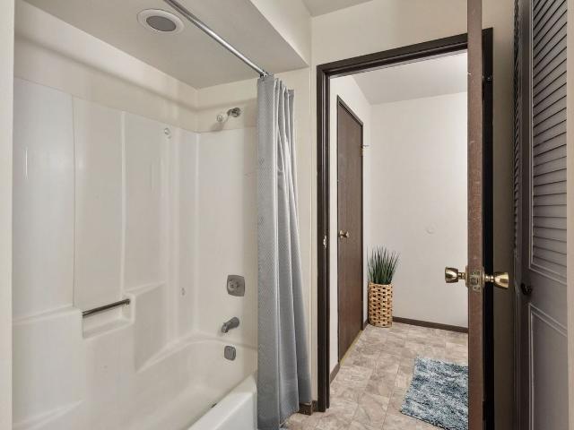 Harwood Apartments 1 Bedroom Apartment for Rent at 7900 Harwood Ave, Wauwatosa, WI 53213
