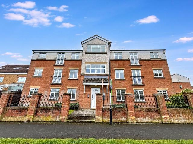 Harwood Drive, Fencehouses, Houghton Le Spring DH4, 2 bed flat to rent, £750 pcm | PrimeLocation