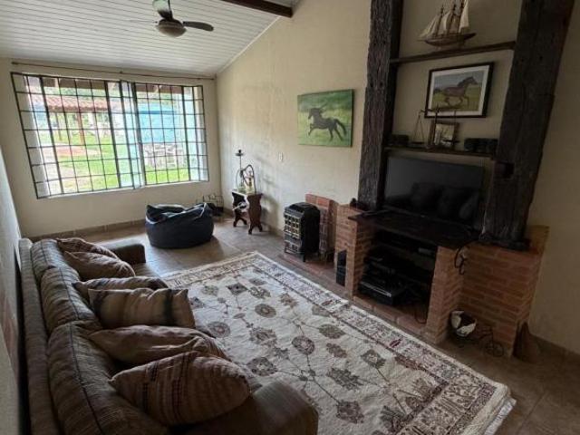 HARAS 4,4 HA COM ESTRUTURA COMPLETA E ENERGIA SOLAR EM SETE LAGOAS/MG
