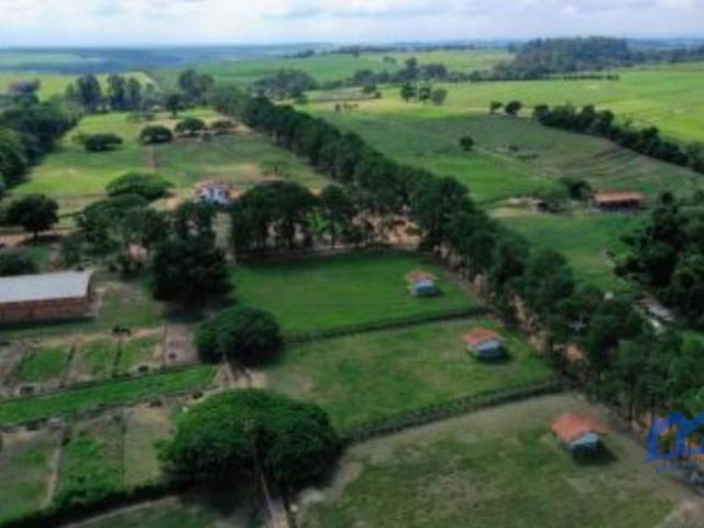Haras à Venda, 33,45 alqueires por R$ 22.000.000 Cód. ch2728