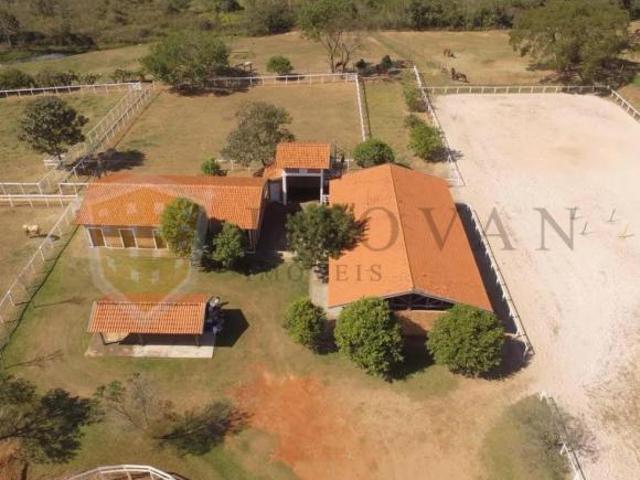 Haras com Sede de 3 Suítes, 7,5 Alqueires, São Simão