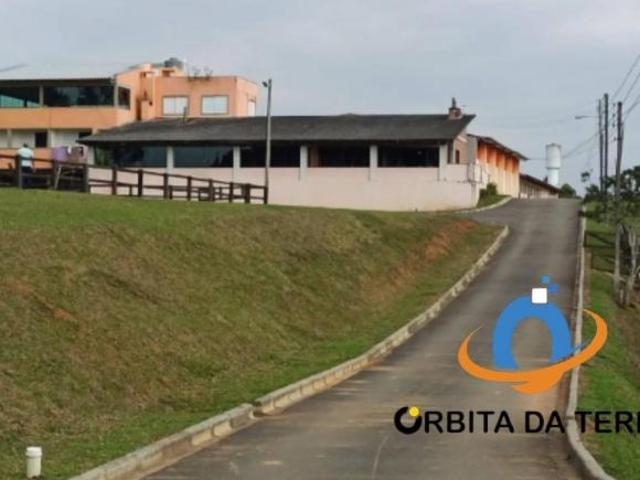 Haras de luxo à venda em Tijucas do Sul PR, 52 alqueires de área. Casa Sede 1.000m2, 6 casas de fun