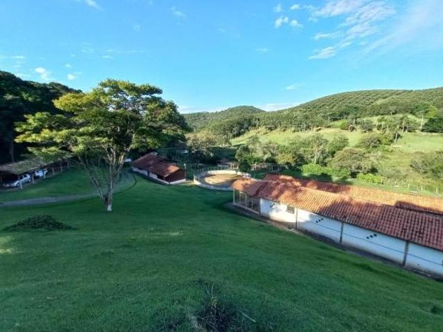 Haras Equipado a Venda em Guararema 67.000m² R$ 2.2 milhões Lindo