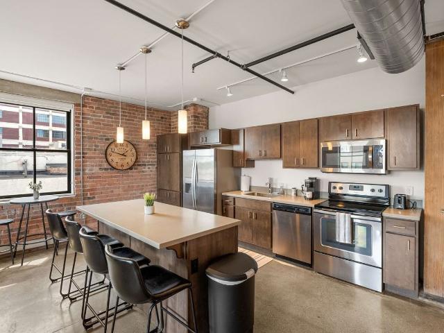 Harbach Lofts 1 Bedroom Apartment for Rent at 300 Sw 5th St, Des Moines, IA 50309 Downtown Des Moines
