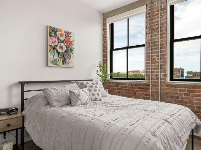 Harbach Lofts 2 Bedroom Apartment for Rent at 300 Sw 5th St, Des Moines, IA 50309 Downtown Des Moines