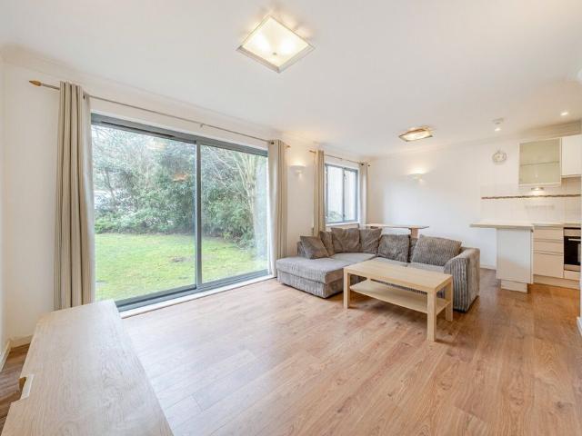 Harberson Road, Balham, London, SW12