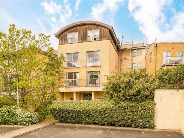 Harberson Road, Balham SW12, 2 bed flat to rent, £2,800 pcm | PrimeLocation