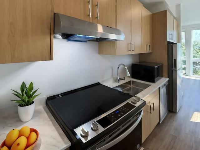 Harbor Flats 2 Bedroom Apartment for Rent at 3417 Harbor Ave Sw, Seattle, WA 98126 North Admiral