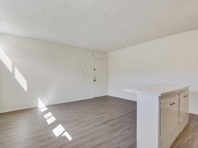 Harbor Isle Studio Apartment for Rent at 3270 Oakshire Dr, Los Angeles, CA 90068 Hollywood Hills West