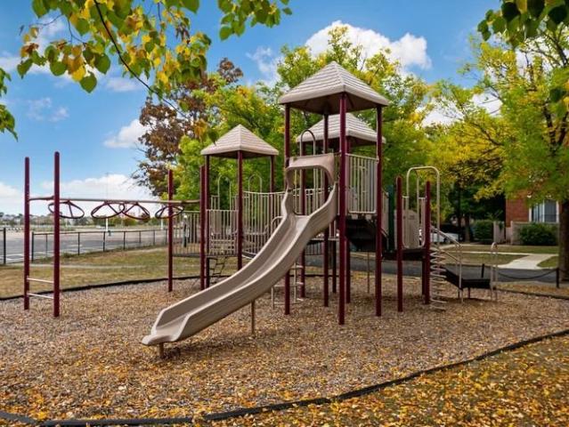 Harbor Point 2 Bedroom Apartment for Rent at 24 Oyster Bay Rd, Boston, MA 02125 Columbia Point