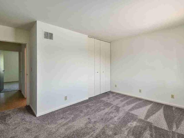 Harbor Pointe Apartments 3 Bedroom Apartment for Rent at 9200 N 75th St, Milwaukee, WI 53223 Northridge Lakes
