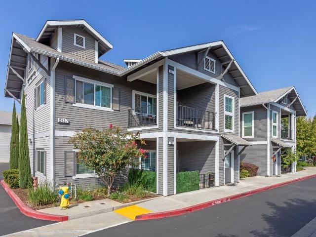 Harbor Pointe Apartments 2 Bedroom Apartment for Rent at 2627 Ashlan Ave, Clovis, CA 93611