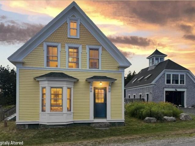 Harbor Rd, Swans Island, Home For Sale