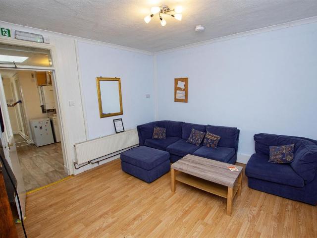 Harborne Lane, Selly Oak, Birmingham B29, 6 bed shared accommodation to rent, £425 pcm | PrimeLocation
