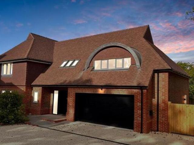 Harborough Hill, West Chiltington, 4 Bedroom Detached