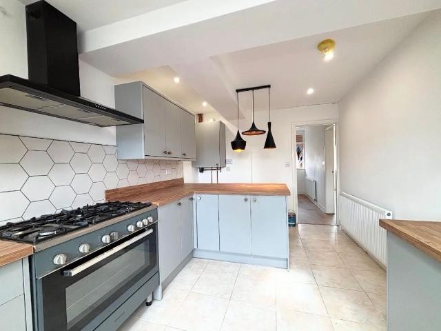 Harborough Road, Oadby LE2, 3 bed semi detached house to rent, £1,500 pcm | PrimeLocation