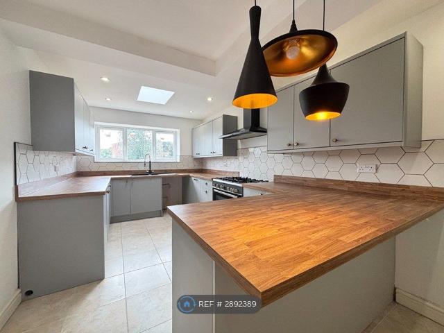 Harborough Road, Oadby, Leicester LE2, 3 bed semi detached house to rent, £1,600 pcm | PrimeLocation