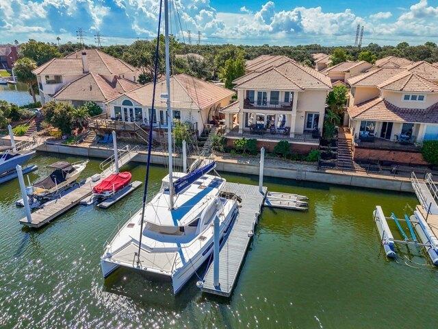 Harborside Cir, Kemah, Home For Sale