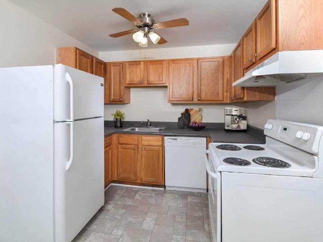 Harborstone 3 Bedroom Apartment for Rent at 761 Adams Dr, Newport News, VA 23601 South Morrison