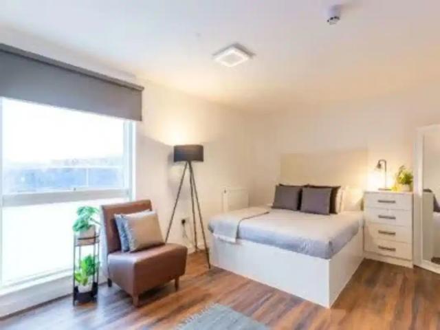 Harbour Court, Bristol Has an Apartment