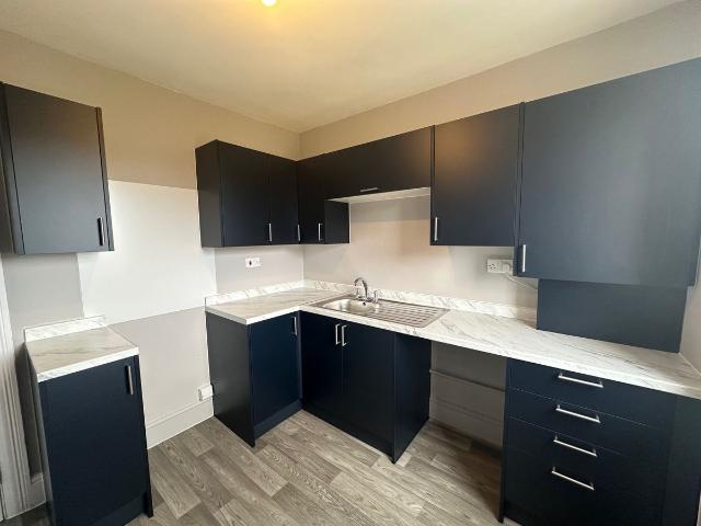 Harbour View Road, Penarth CF64, 1 bed flat to rent, £950 pcm | PrimeLocation