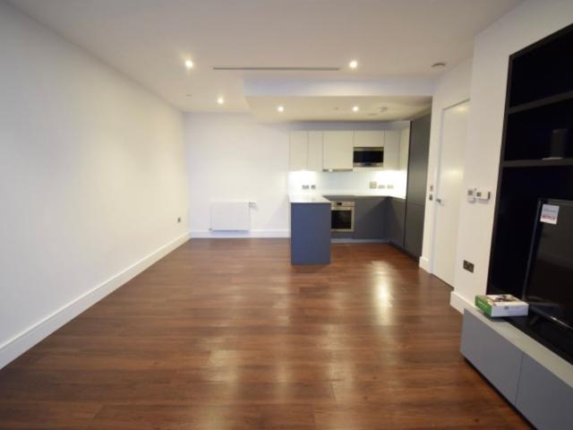 Harbour Way, London E14, 1 bed flat to rent, £2,499 pcm | PrimeLocation
