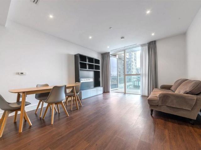 Harbour Way, London E14 1 bed flat to rent £2,600 pcm £600 pw