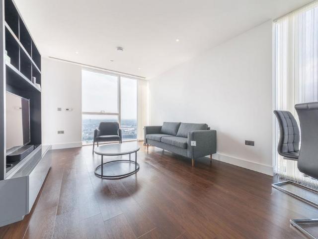 Harbour Way, London E14 2 bed flat to rent £3,100 pcm £715 pw