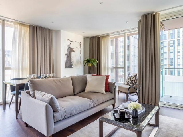 Harbour Way, London E14 2 bed flat to rent £3,510 pcm £810 pw