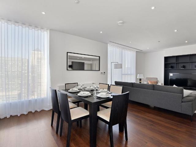 Harbour Way, London E14, 3 bed flat to rent, £4,500 pcm | PrimeLocation