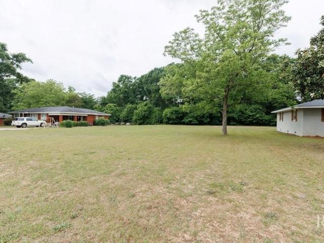 Harbuck Dr, Phenix City, AL 36870